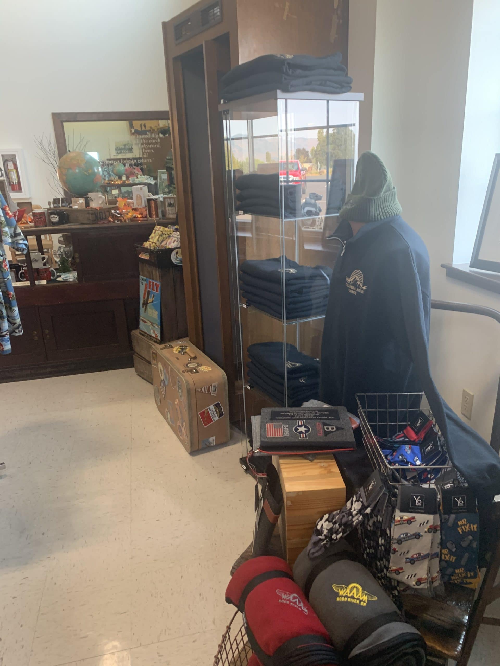 WAAM Museum Hood River Gift Shop: October 2020