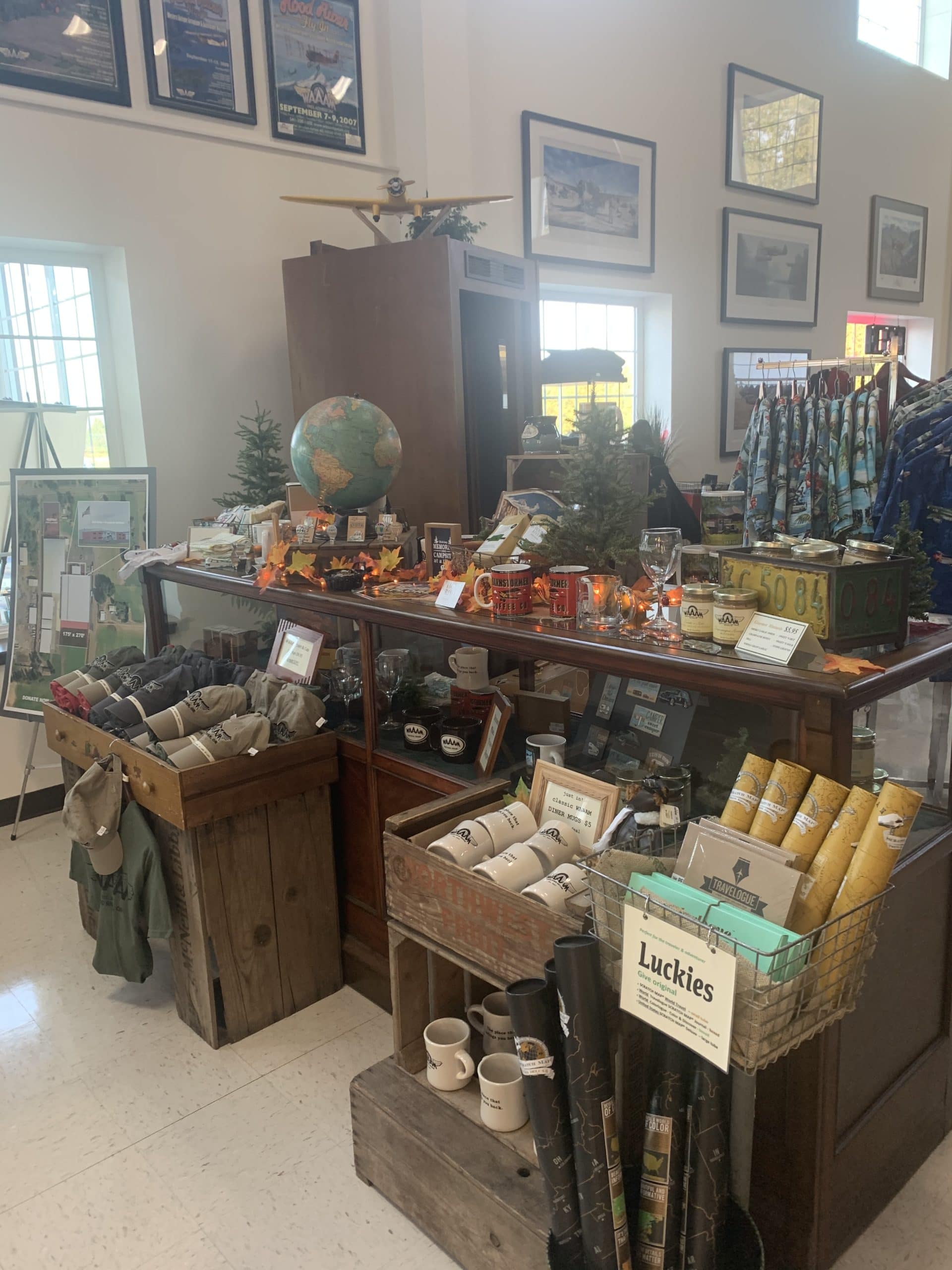 WAAM Museum Hood River Gift Shop: October 2020
